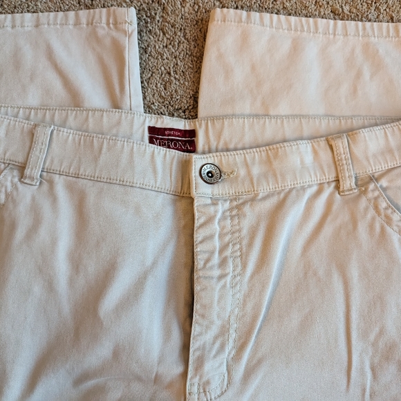 Merona | Pants & Jumpsuits | Merona Stretch Womens Capri Pants Size 8 ...